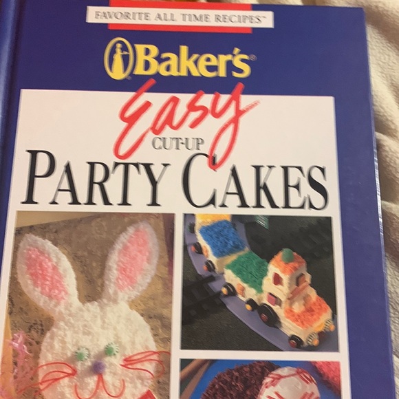 Bakers | Kitchen | Easy Cutup Party Cakes Recipe Book | Poshmark